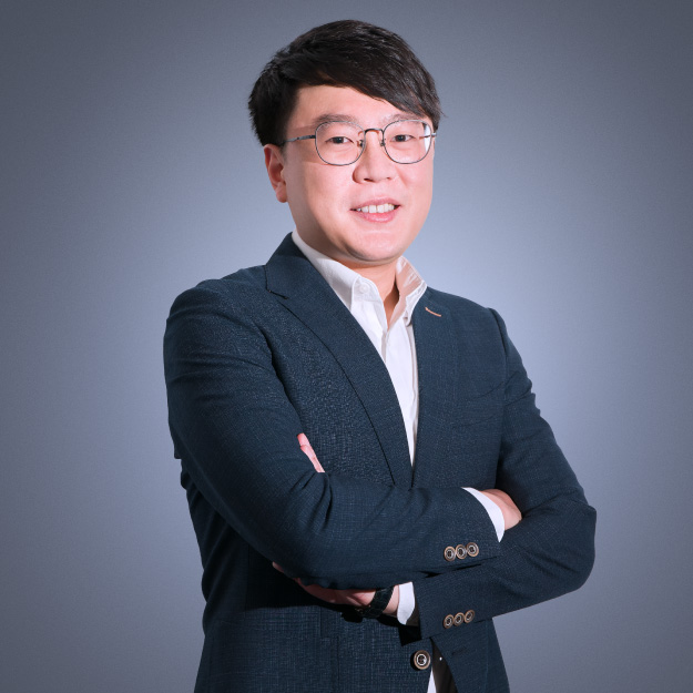 Bio Alvin Chun - CS Summit