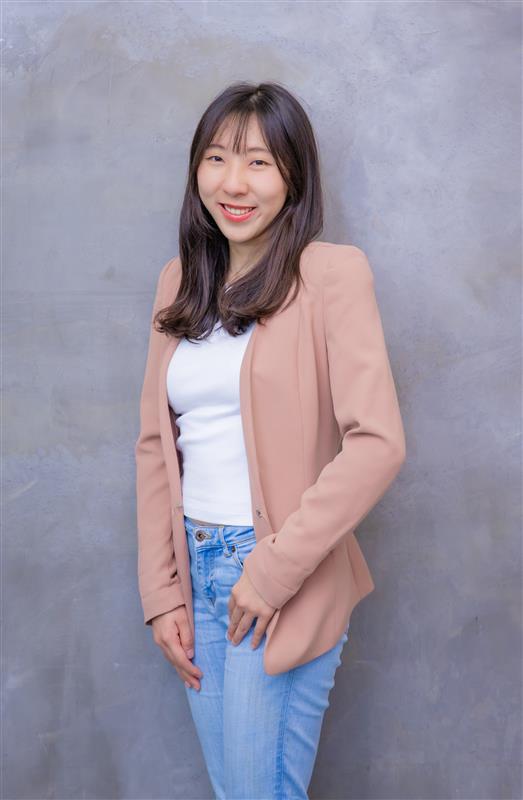 Bio Jennifer Tai-Panellist - CS Summit